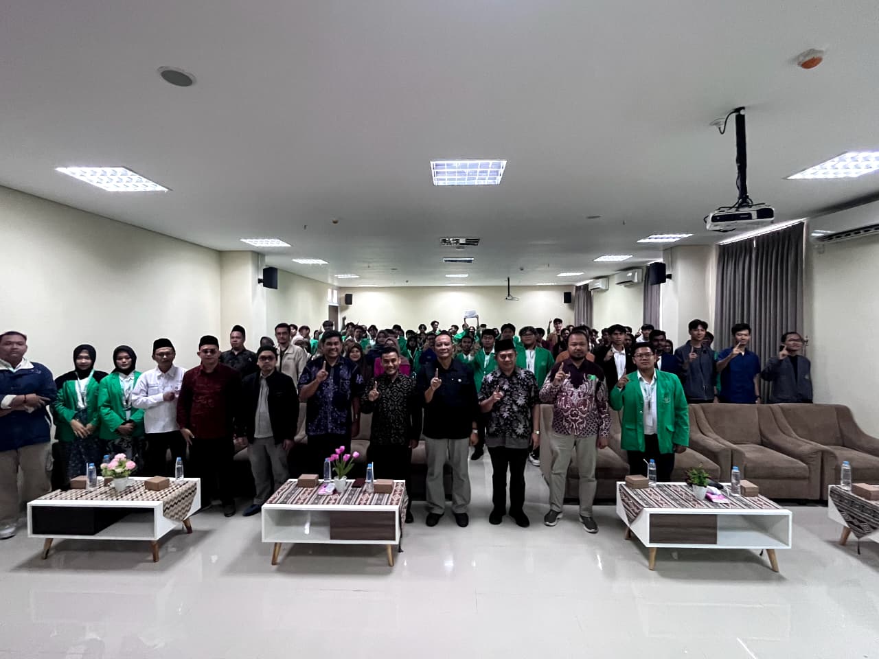 Prodi Informatika Resmi Membuka Ruang Kolaborasi X Invest 2025 di UIN ...